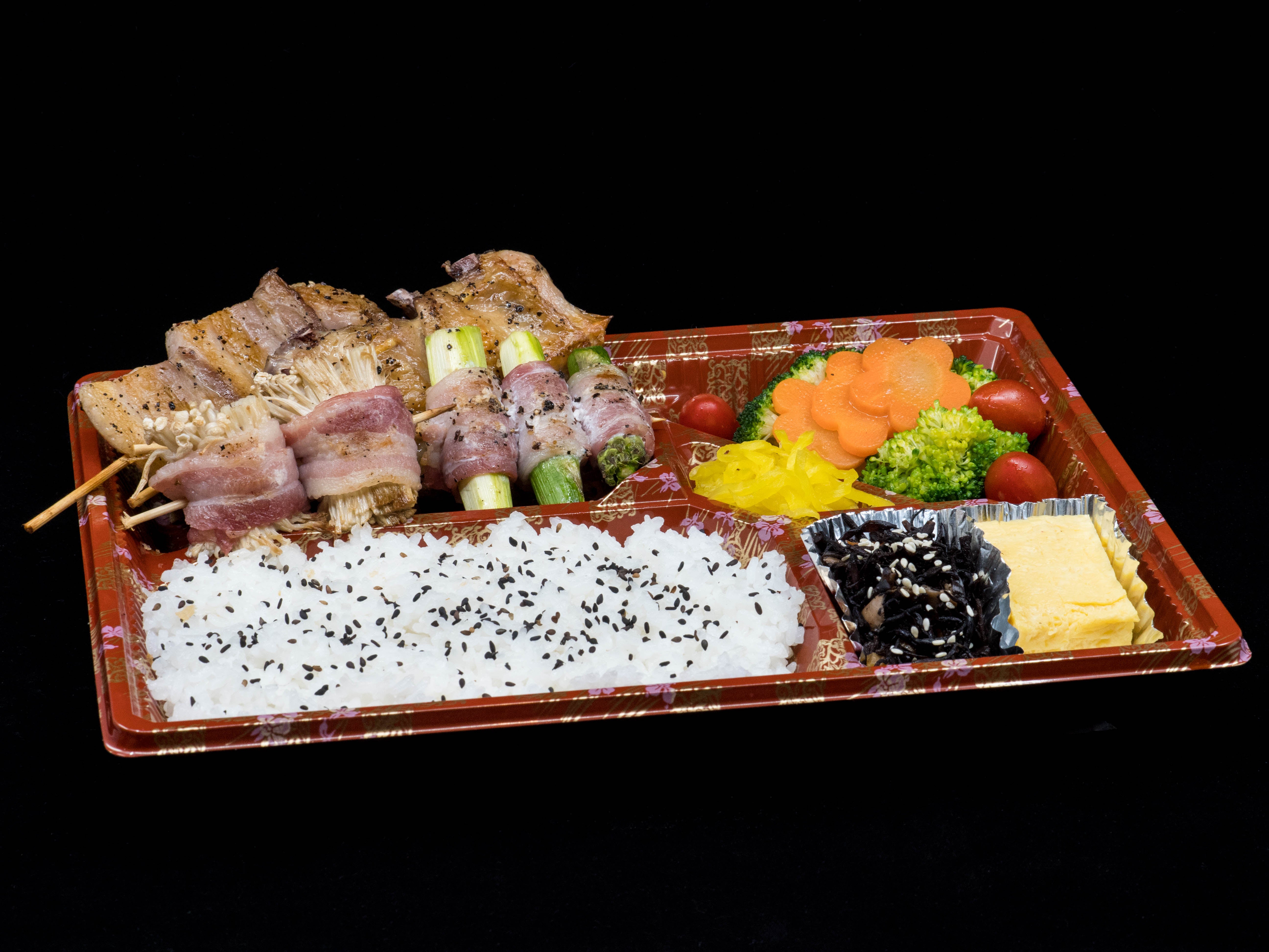 Kushiyaki_Mix_Bento_21.40.jpg?v=1723705347